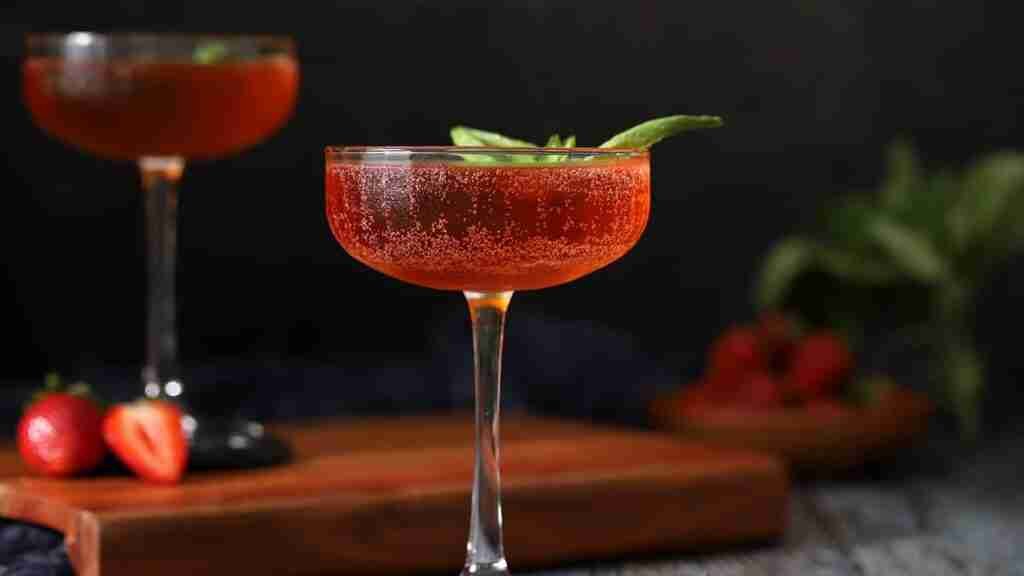 11 Easy Prosecco Cocktails Recipes